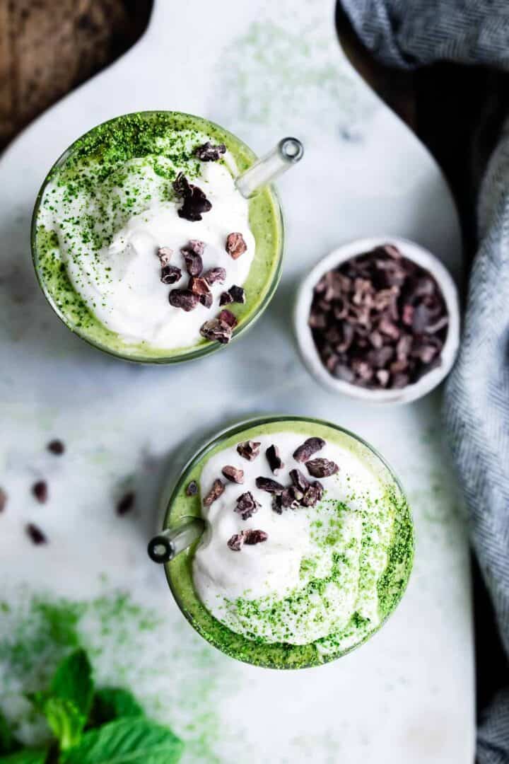 Vegan Mint Matcha Smoothie - Snixy Kitchen
