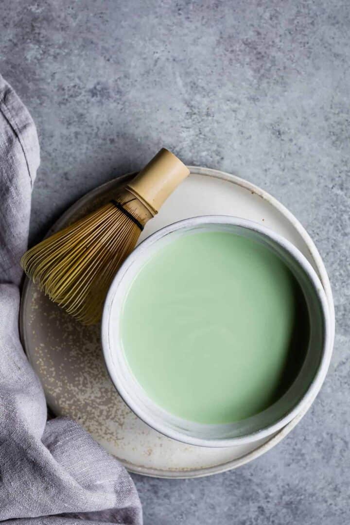 What Does Matcha Taste Like? The Ultimate Guide to Matcha - Snixy Kitchen