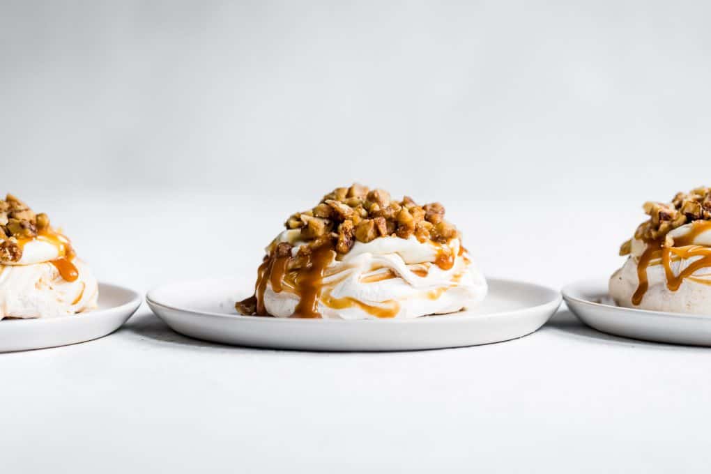 Salted Caramel Cheesecake Mini Pavlova Cakes - Snixy Kitchen