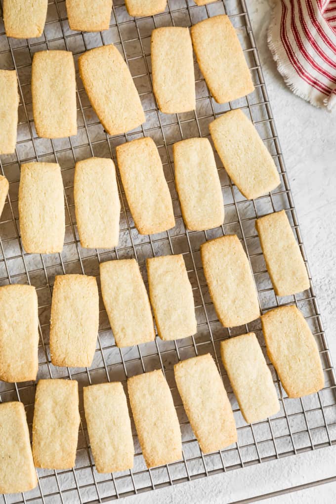 Crisp & Buttery Gluten-Free Shortbread Cookies | Snixy Kitchen